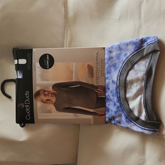 Cuddl Duds | Tops | Cuddl Duds Long Sleeve Crew With Thumbholes | Poshmark